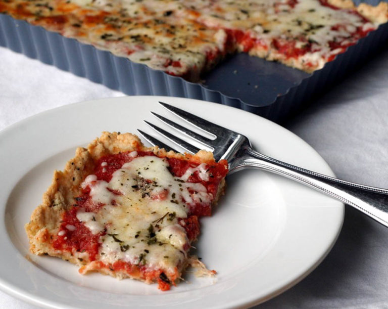 Pizza Tart {almond flour} - Comfy Belly